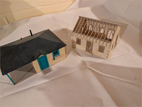 Great Finds Online Auctions - Walthers Cornerstone Series Built-Ups ...