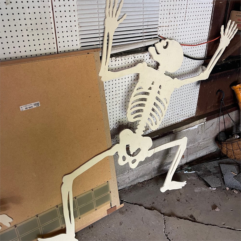 Great Finds Online Auctions - Hand Crafted Wood 'Crawling Skeleton ...