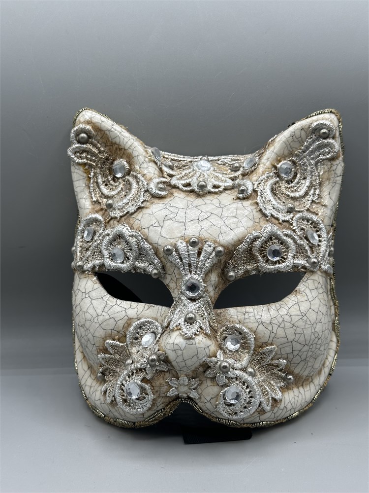 Great Finds Online Auctions - Si Lucia Paper Mache Cat Mask