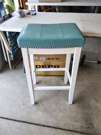Great Finds Online Auctions - New Teal Counter Stool