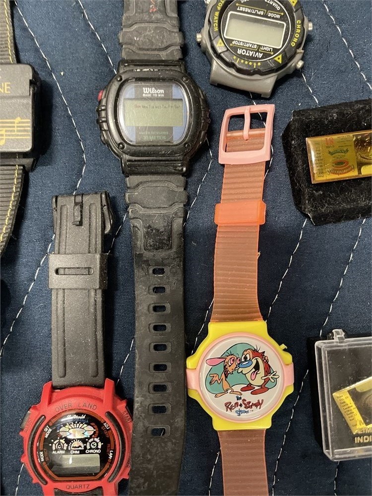 Great Finds Online Auctions - Large Collection of Vintage Novelty Watches