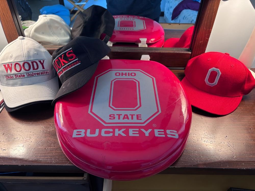Great Finds Online Auctions - OHIO STATE LOT W/ TOILET SEAT