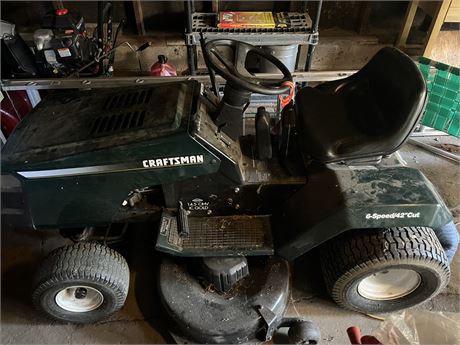 Great Finds Online Auctions - Craftsman Riding Mover 42" Cut 6 Speed