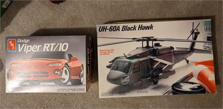 Great Finds Online Auctions - US Army Night Hawk Mh-60k Helicopter