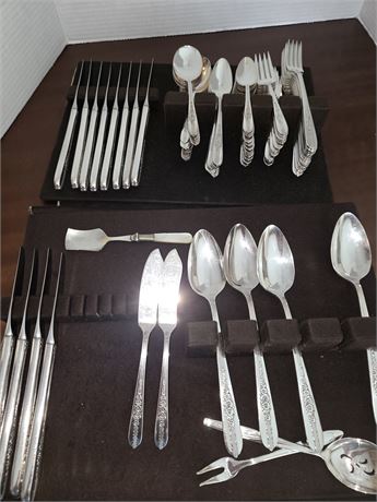 Great Finds Online Auctions - Vintage Nobility Plate Flatware Set