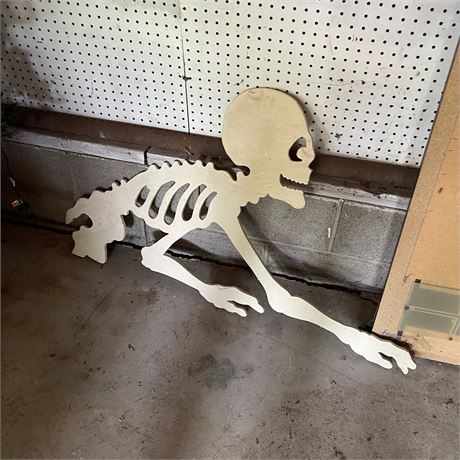 Great Finds Online Auctions - Hand Crafted Wood 'Crawling Skeleton ...