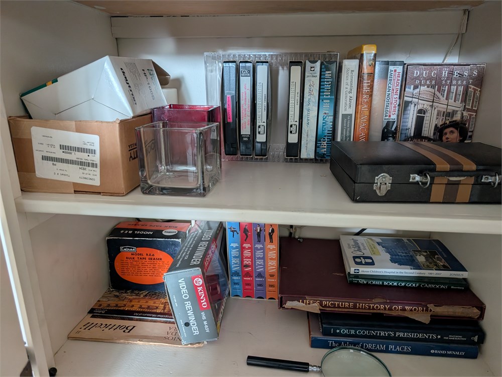 Great Finds Online Auctions - Mixed Shelf Lot of Media & Decorative Items