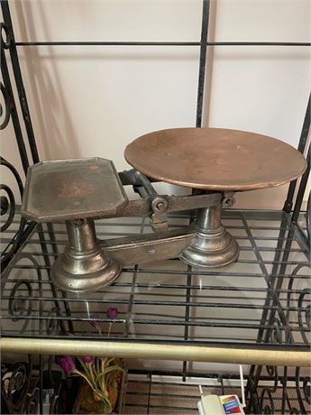 Great Finds Online Auctions - William Cross & Sons Scale