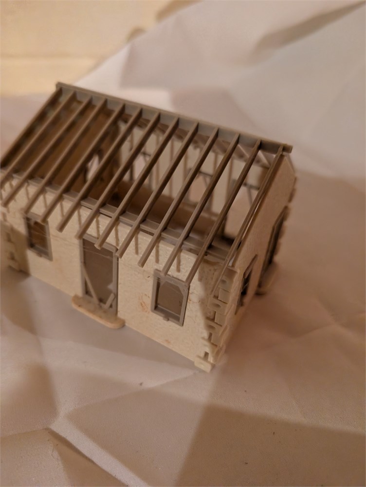 Great Finds Online Auctions - Walthers Cornerstone Series Built-Ups ...
