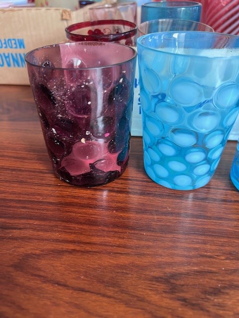 Great Finds Online Auctions - Vintage Coin Dot Glass Tumblers