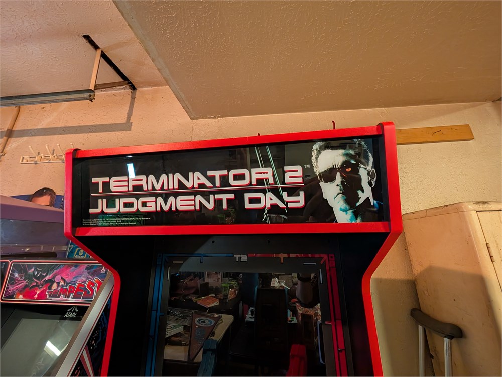 Great Finds Online Auctions - Arcade1Up Terminator 2 Deluxe Video Game ...