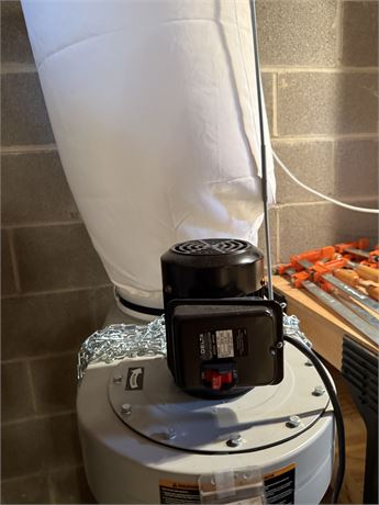 Great Finds Online Auctions - Delta ShopMaster Single Stage Dust Collector