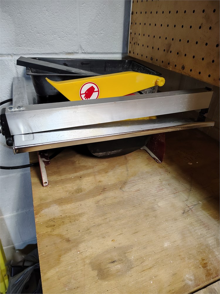 Great Finds Online Auctions - Chicago Tile Wet Saw