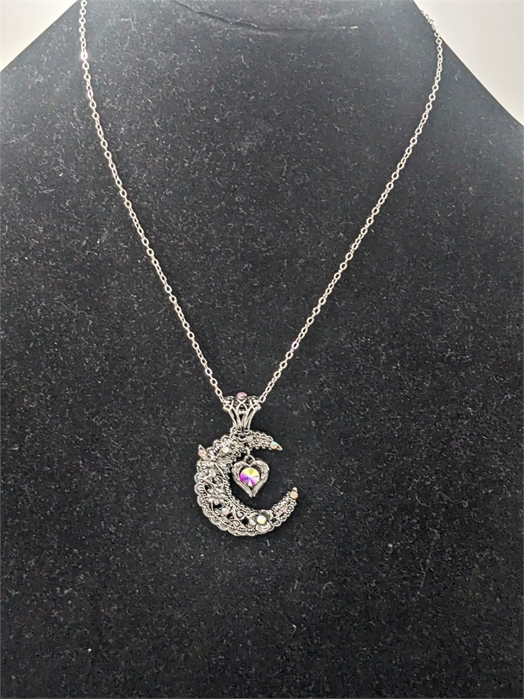 Great Finds Online Auctions - New Crescent Moon Fairy Filigree Necklace