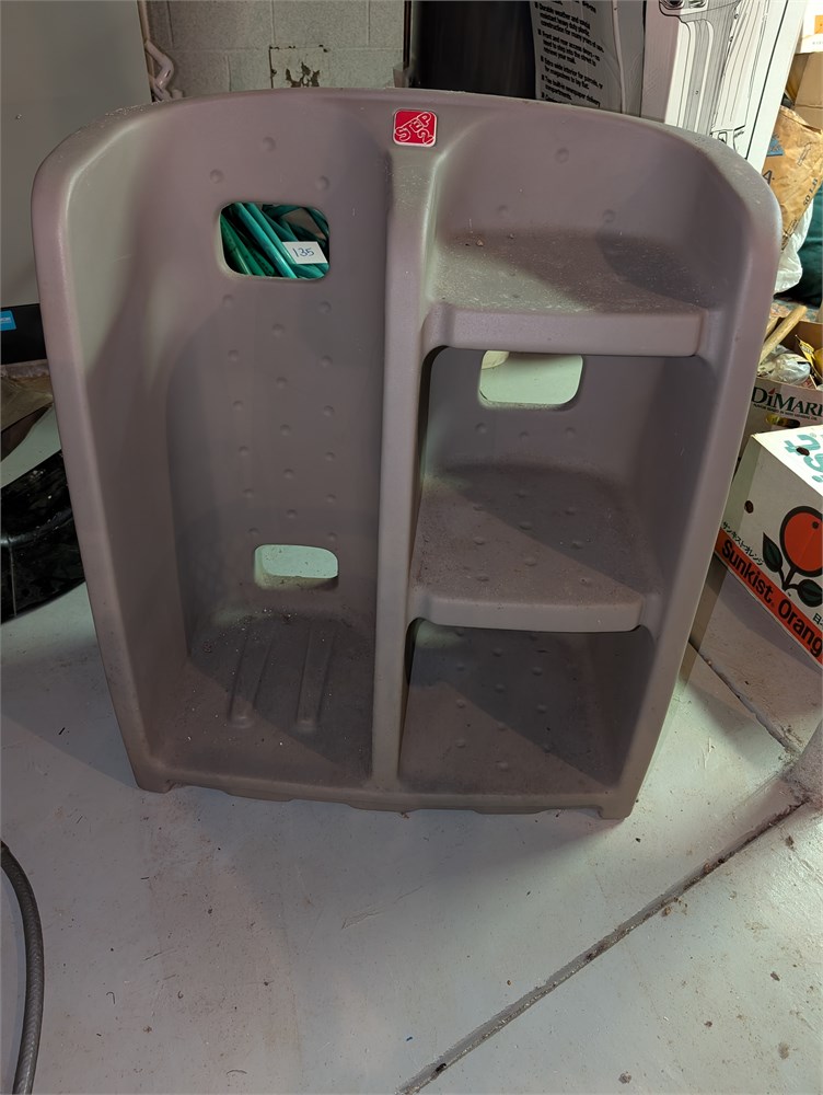 Great Finds Online Auctions - Step2 storage unit