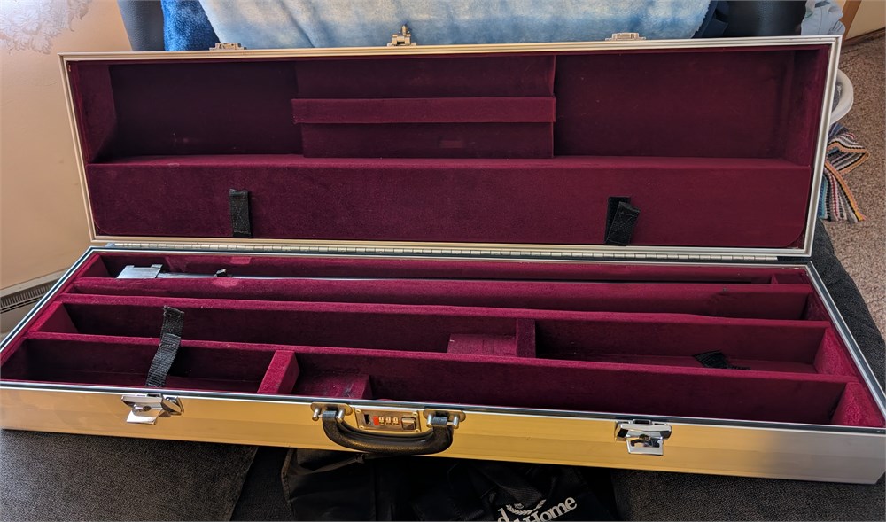Great Finds Online Auctions - Americase aluminum hard case for shotguns ...