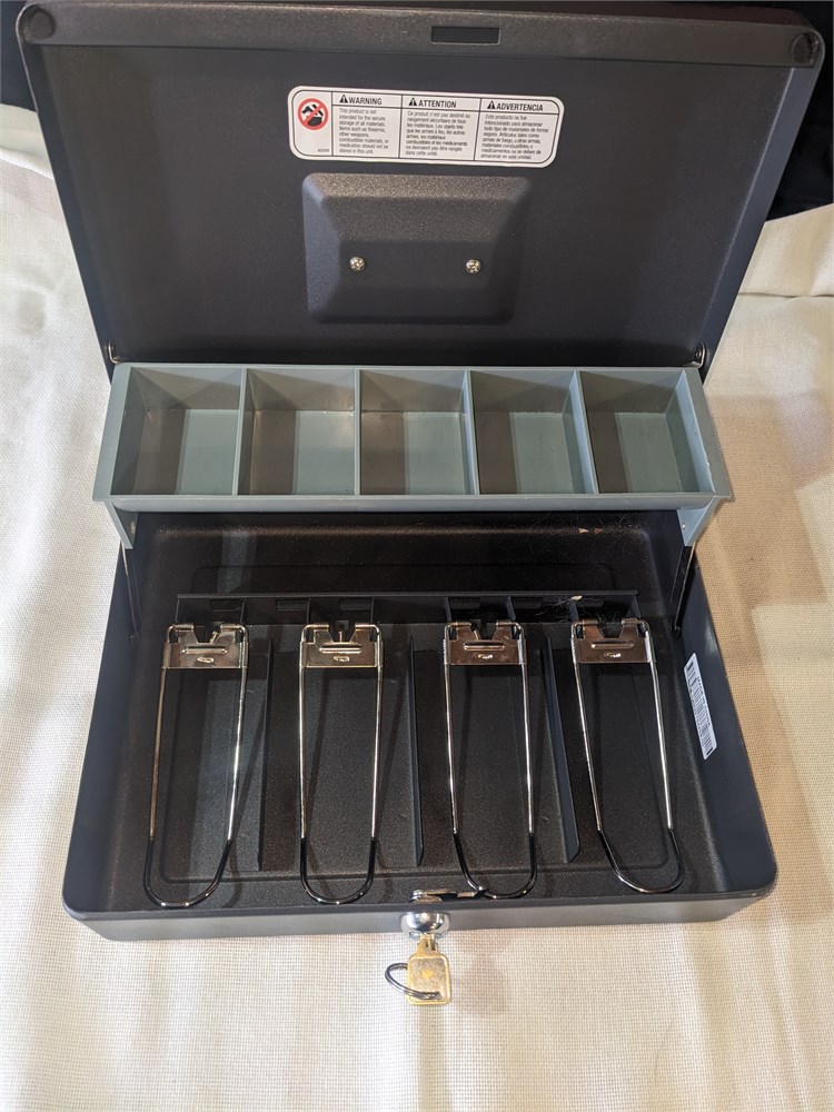 Great Finds Online Auctions - Sentry Safe Locking Cash Box