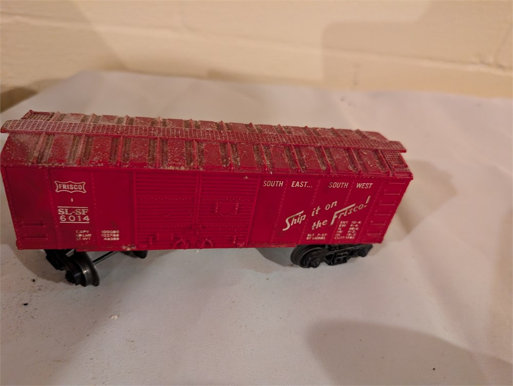 Great Finds Online Auctions - Lionel Lines Model Train Red Plastic Box ...
