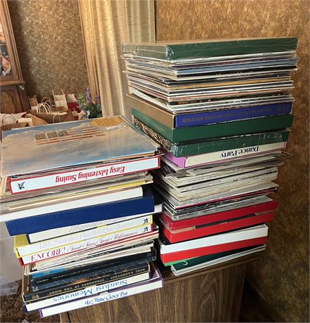 Great Finds Online Auctions - Large Collection of Vinyl Records