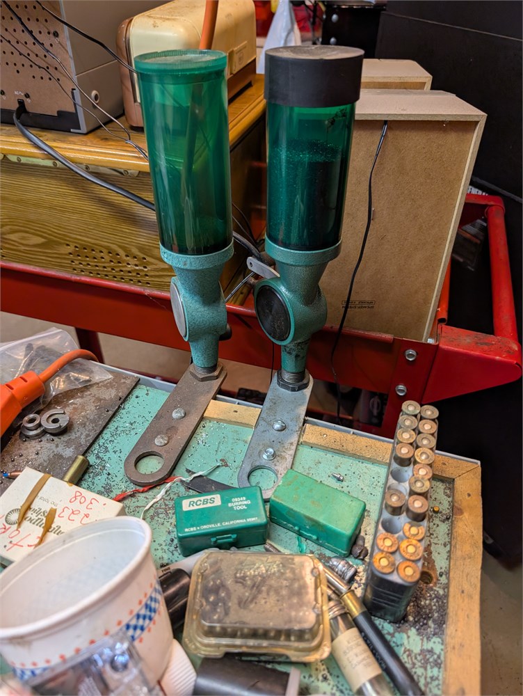 Great Finds Online Auctions - Reloading Desktop Lot
