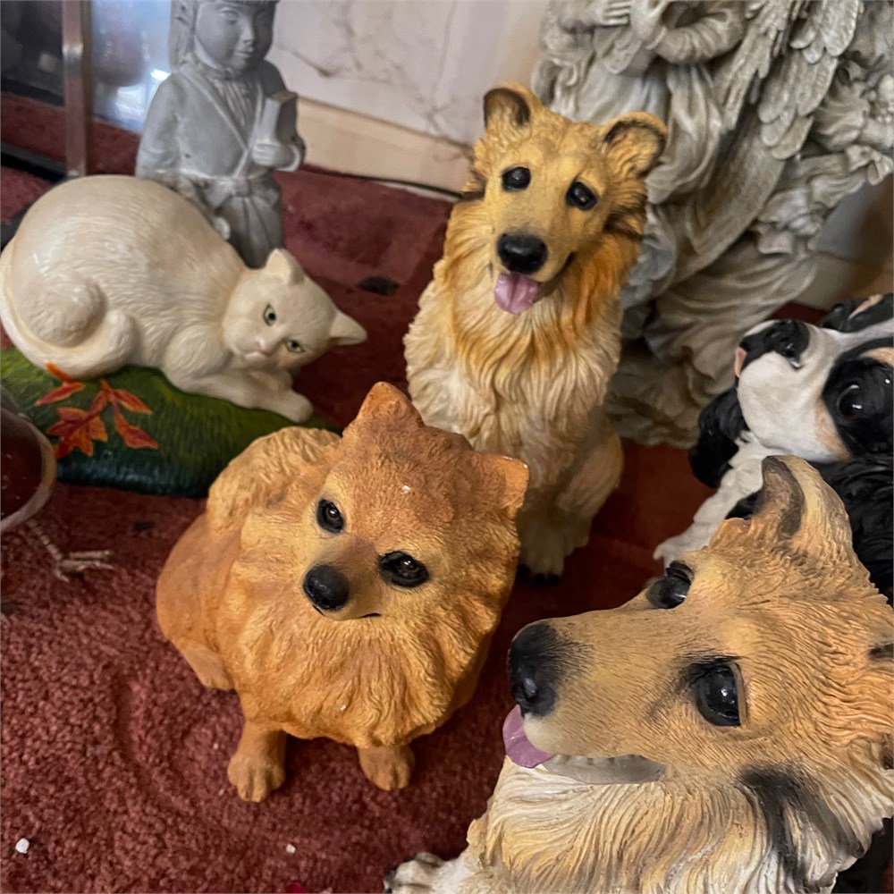 Great Finds Online Auctions - Animal Figurine Collection