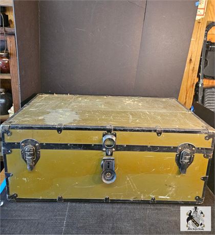 Great Finds Online Auctions - Vintage World War II US Army Green GI ...