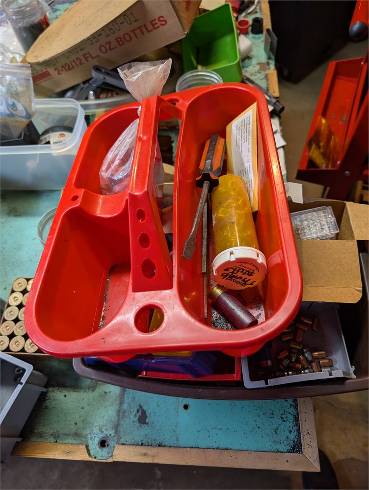 Great Finds Online Auctions - Reloading Desktop Lot