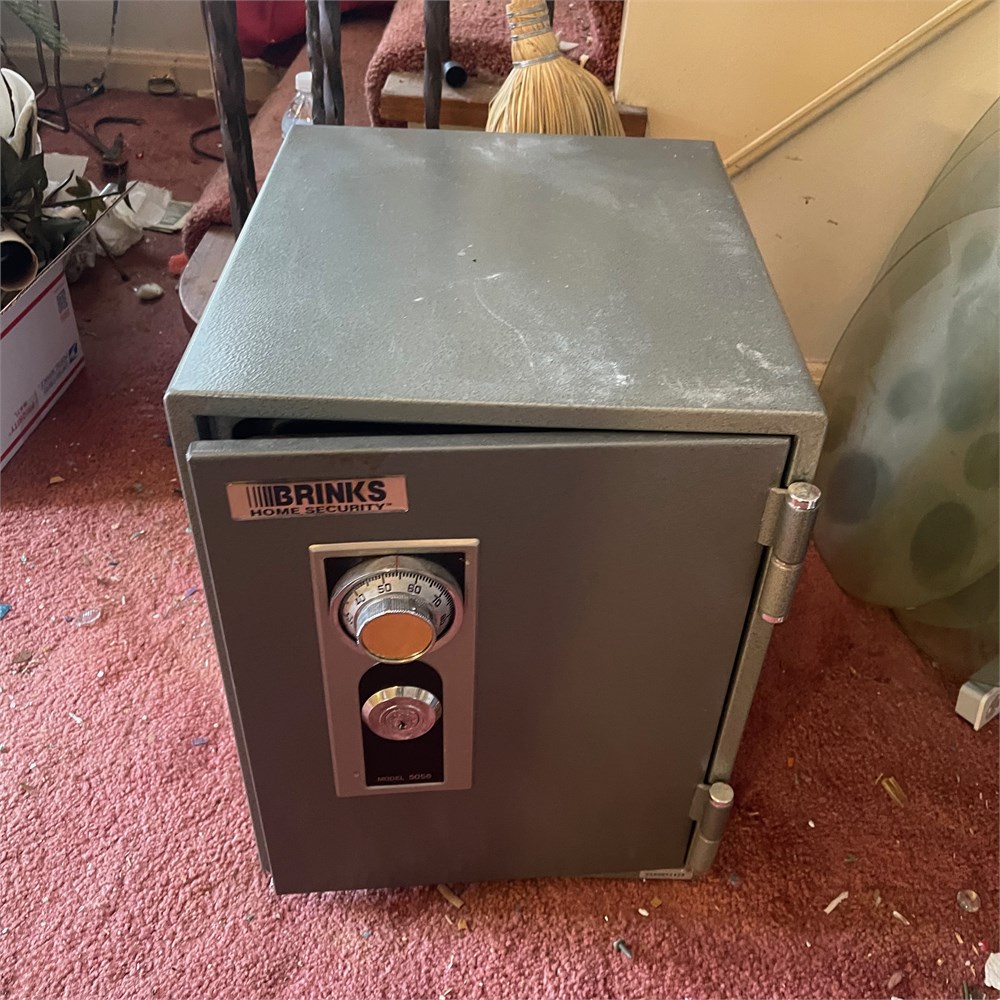 Great Finds Online Auctions - Brinks Personal Home Safe