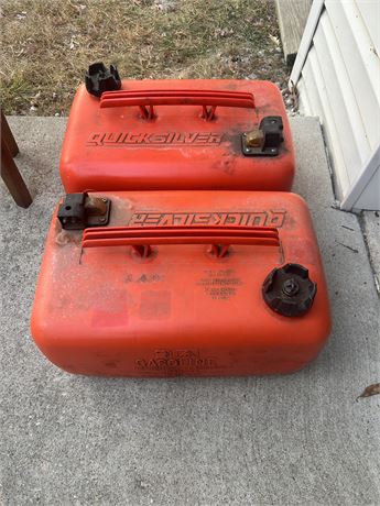 Great Finds Online Auctions - Quicksilver marine fuel tanks