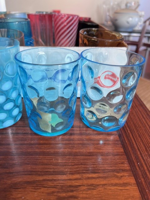 Great Finds Online Auctions - Vintage Coin Dot Glass Tumblers