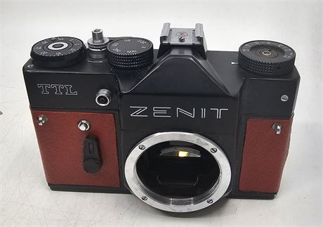 Great Finds Online Auctions - Zenith TTL Soviet 35mm SLR Camera